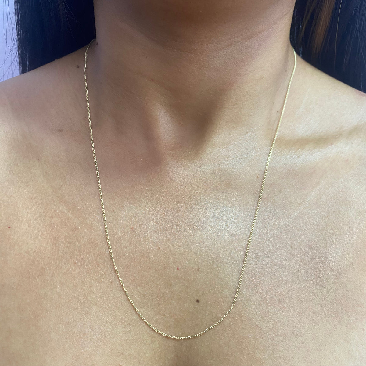 Cadena Italy Mini Cubana Oro amarillo 18k 1,16 Gr / 1 mm / 60 Cm – Tres Cruces Oro 18K