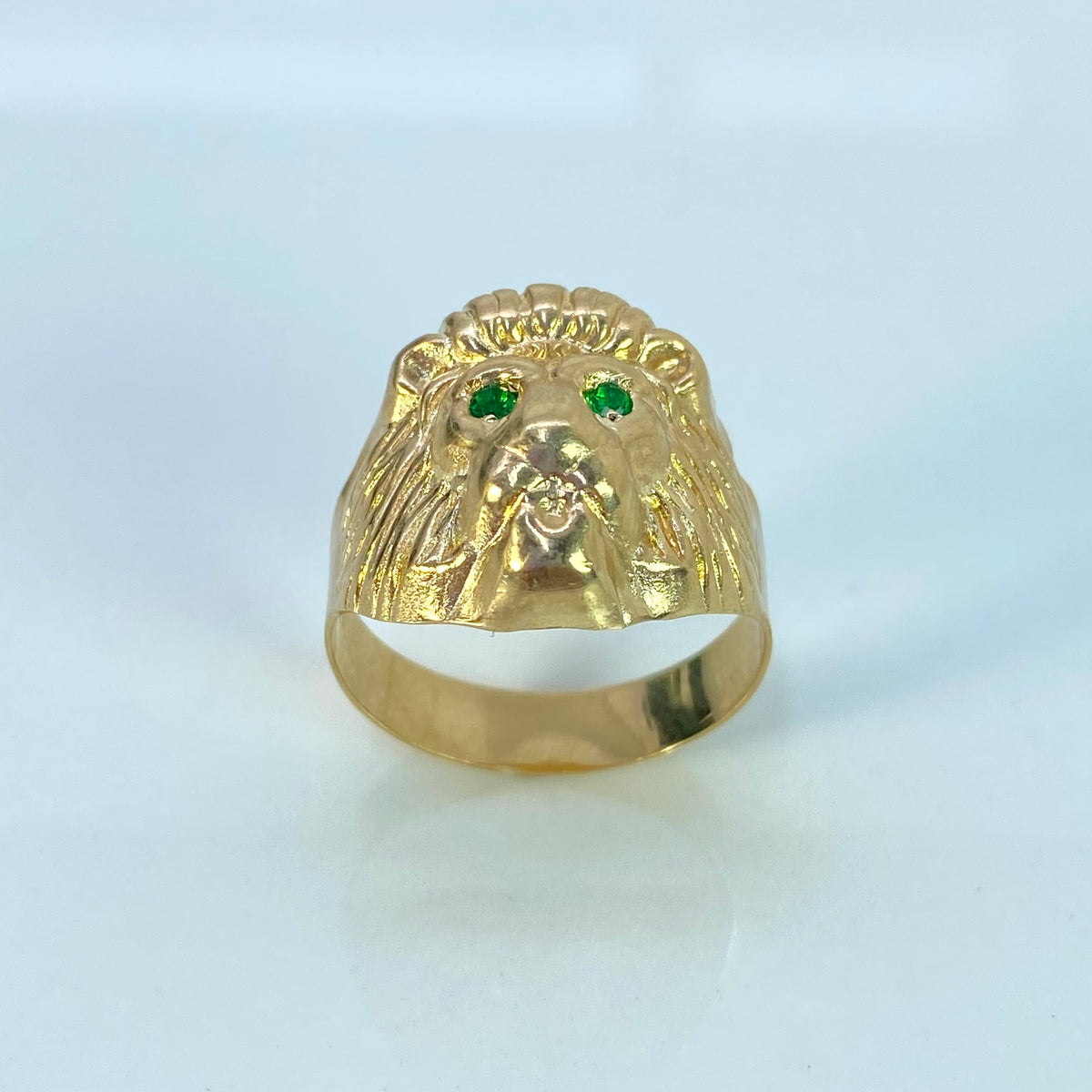 Anillo Rostro León Circon Verde Oro amarillo 18k / Talla 10 3/4 / 4,83 – Tres Cruces Oro 18K