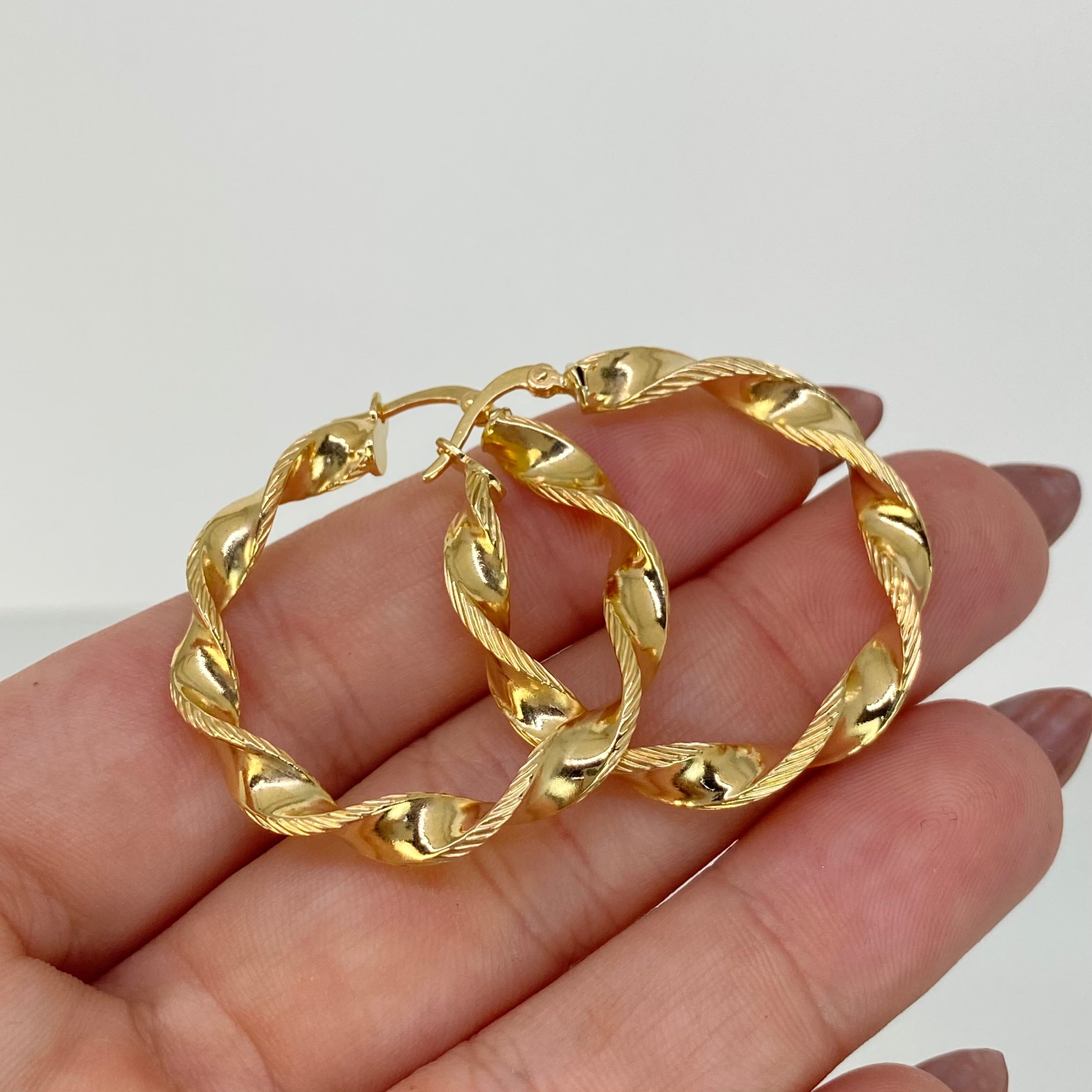 Candongas Melcochas Rayadas Oro amarillo 18k 4,7 Gr / 3,5 Cm * – Tres ...