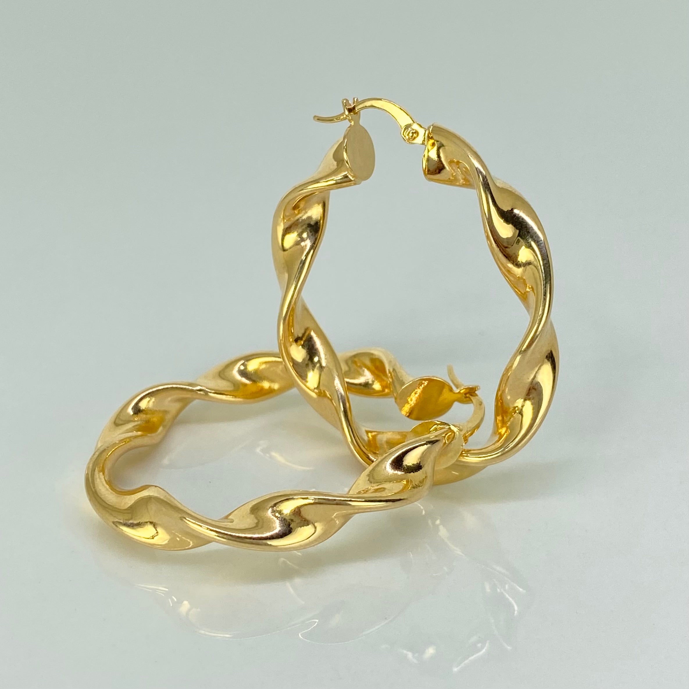 Candongas Melcochas Oro amarillo 18k 6,7 Gr / 4,3 Cm – Tres Cruces Oro 18K