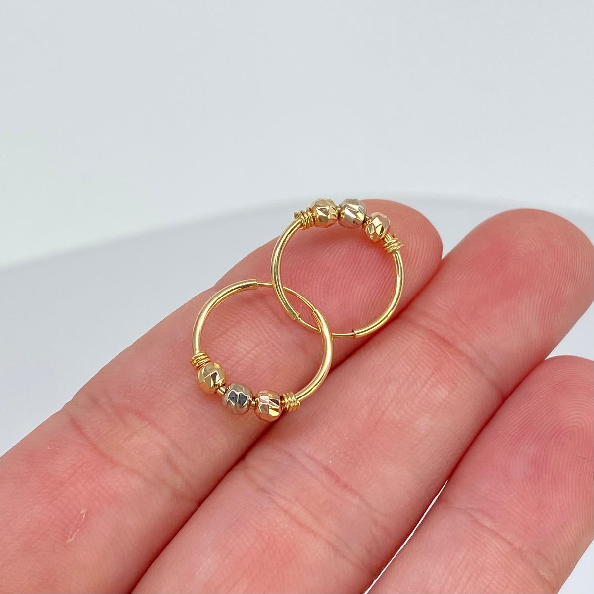 Candongas Imperdible Balines Diamantados Tres oros 18k 1,10 Gr / 1,5 C ...